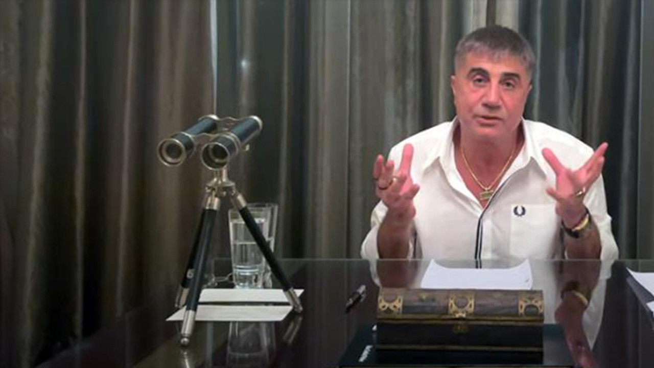 Sedat Peker, kızlarını ağlatan oğluna çatal fırlattığı anları anlattı