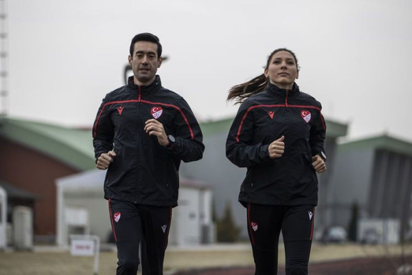 Burak Pakkan Kimdir, Kaç Yaşında, Nereli, Hangi Takımlı, FIFA Kokartı ...
