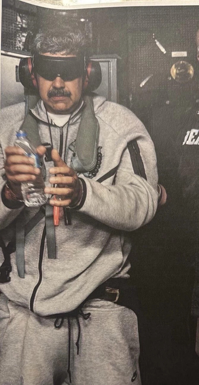 ABD savaş gemisindeki Maduro'dan ilk fotoğraf! Trump paylaştı