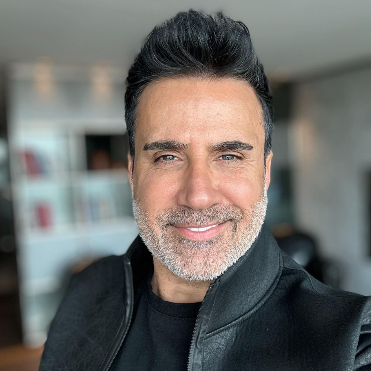 Küçük Emrah'ın büyük serveti! 300 ev, 10 milyon TL kira...