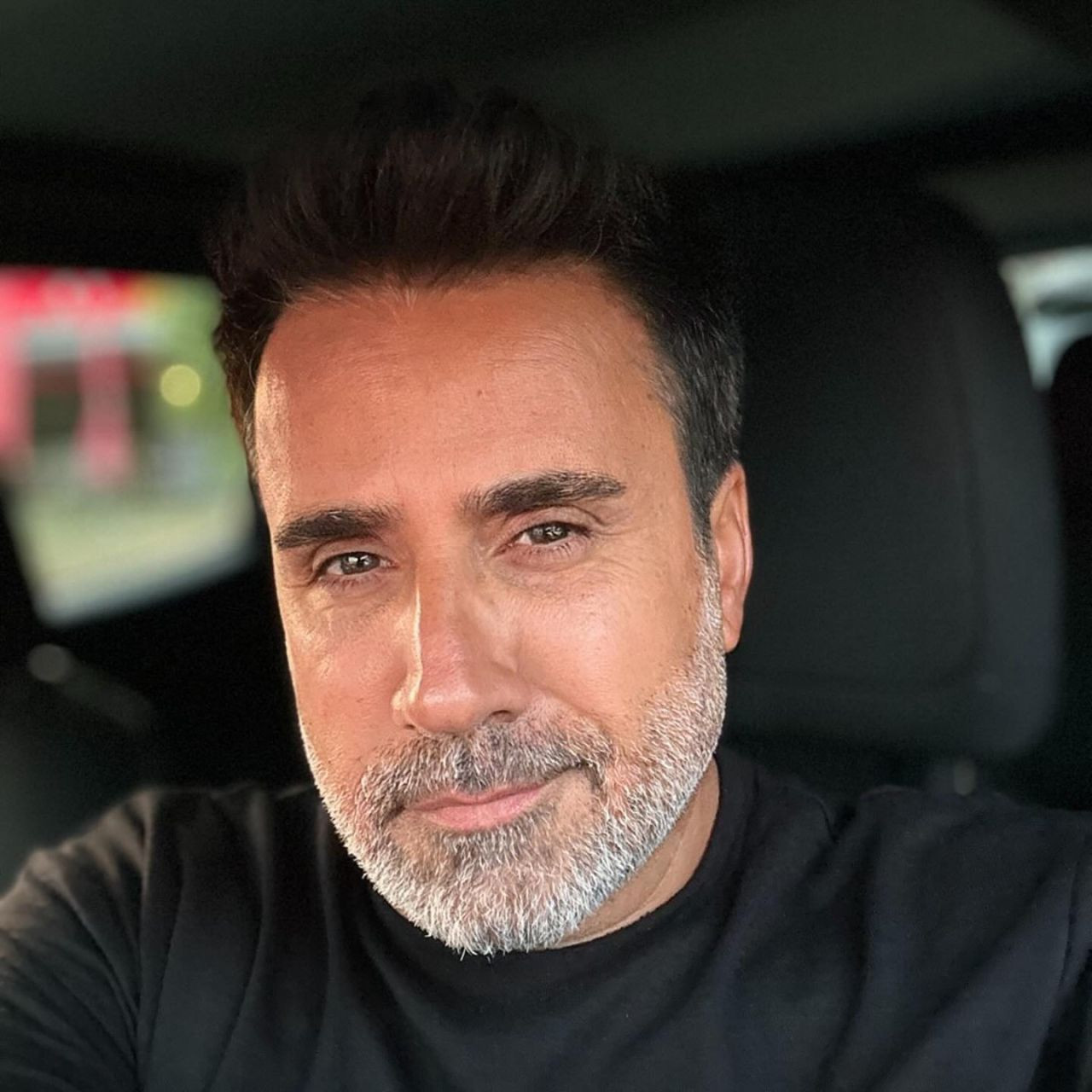 Küçük Emrah'ın büyük serveti! 300 ev, 10 milyon TL kira...