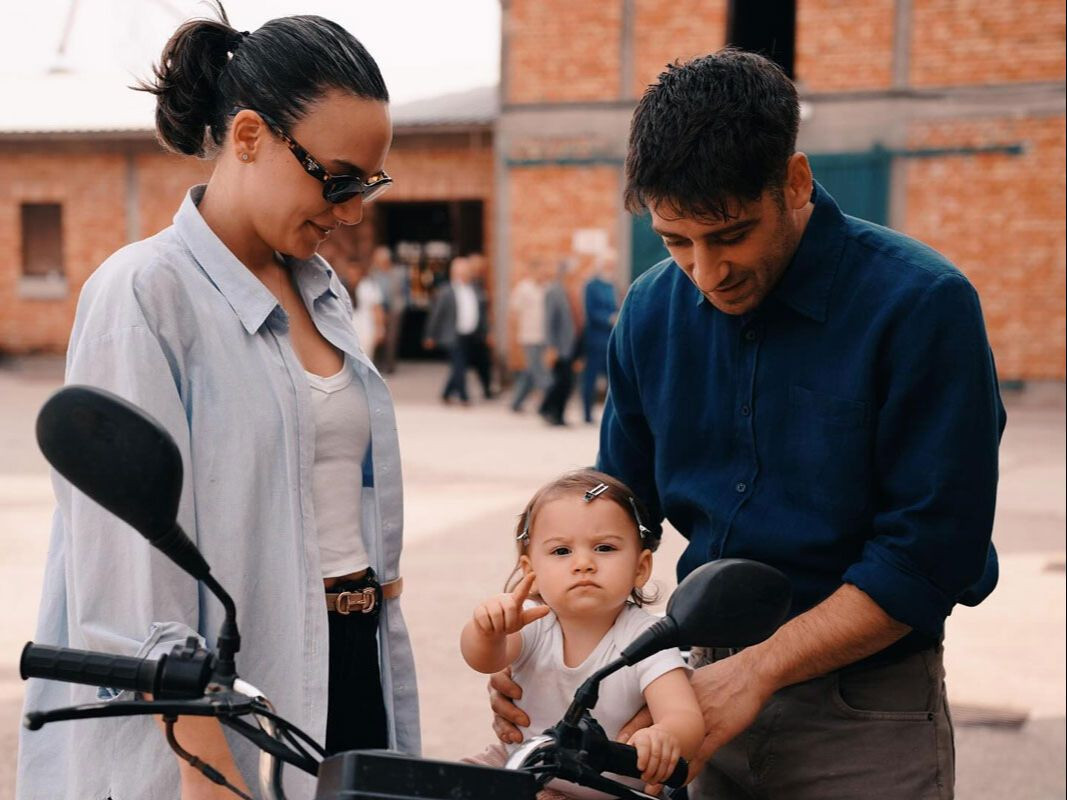 Yoğun bakıma kaldırılmıştı... Ünlü çiftin kızlarından müjdeli haber var!