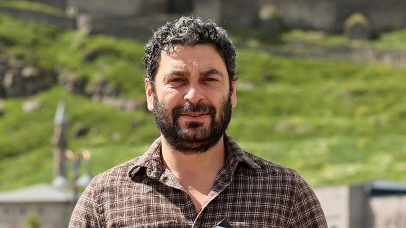 Ozan Akbaba'nın Köyü Nerede? Uzak Şehir'in Cihan'ı Ozan Akbaba Hangi ...